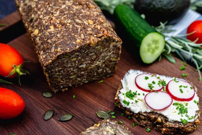 Saatenbrot Körnerbrot Rezept ohne Mehl - Low Carb und glutenfrei